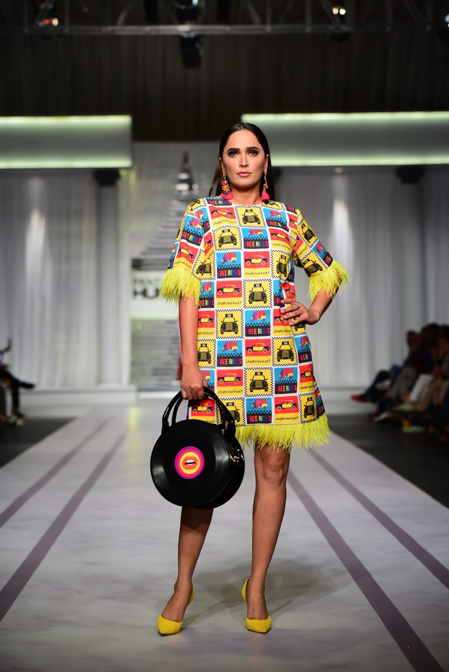 9Lines’ hilarious memes on their Hum Showcase looks will get you in fits of laughter! - Diva ...