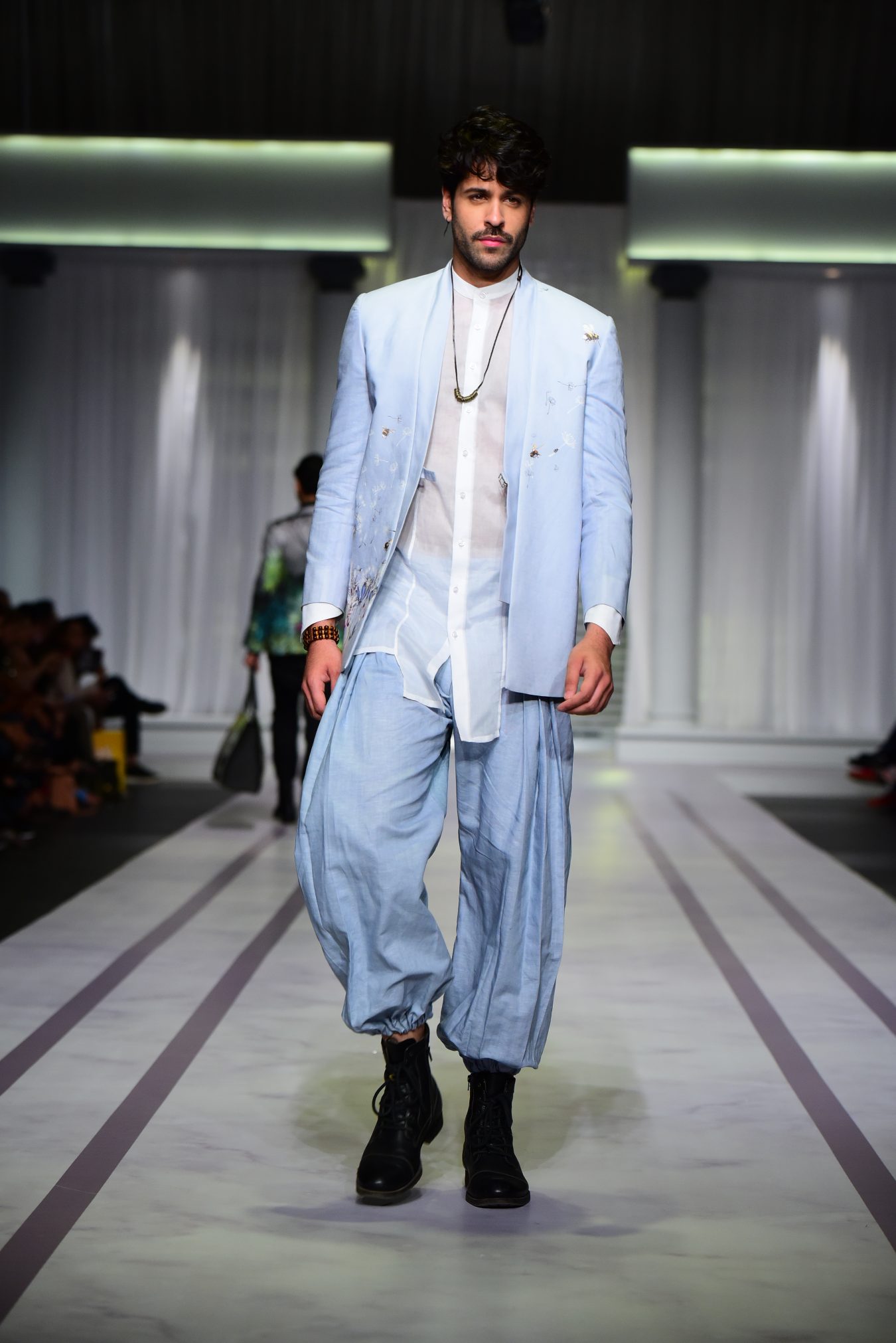 5 fresh Pakistani models who are slaying the runway - Diva Magazine