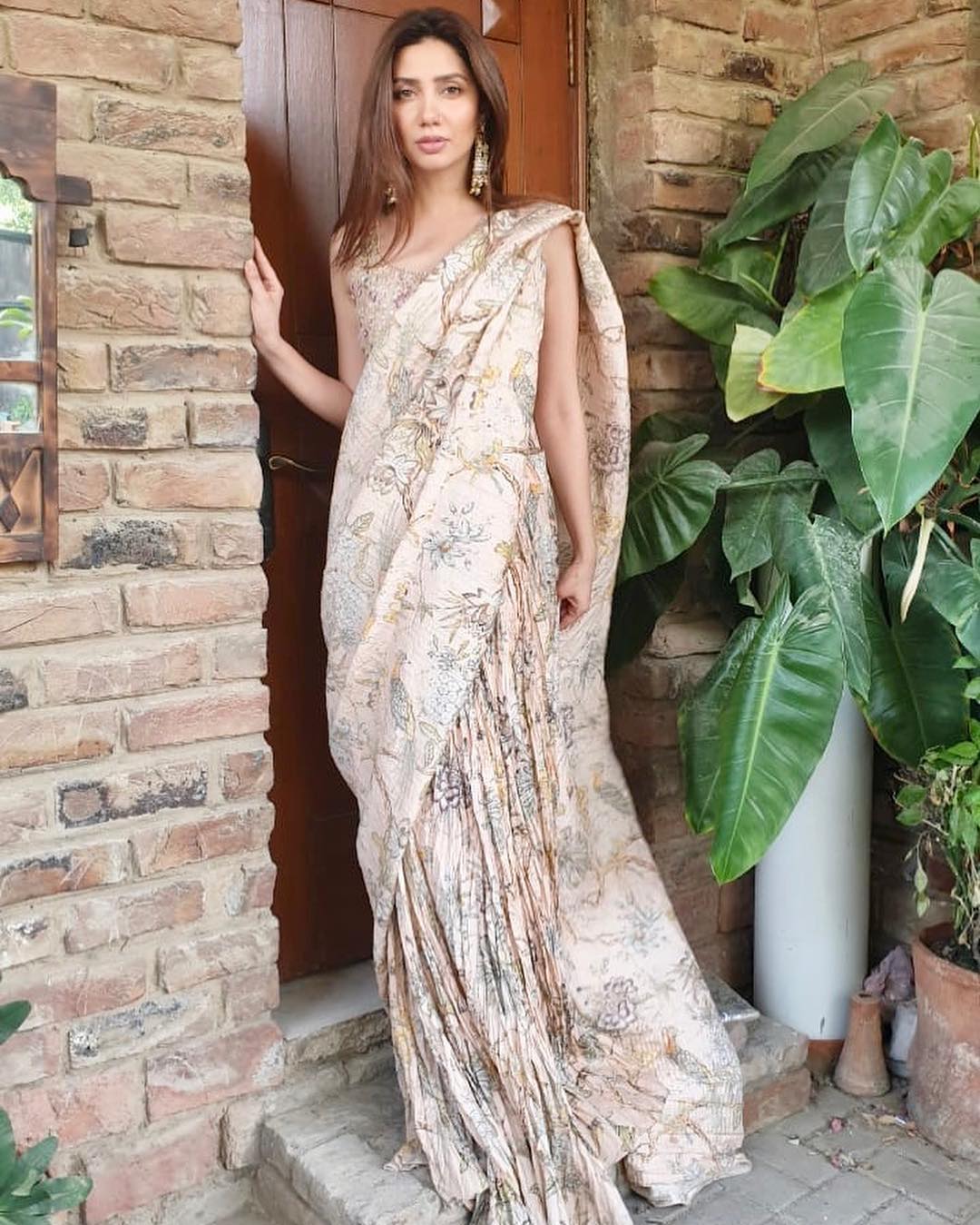 9 ways to spice up your saree this season! - Diva Magazine