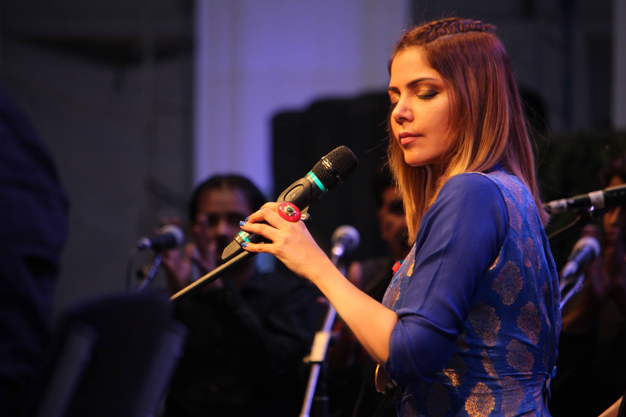 5 Pakistani Singers Who Made The Country Proud On The Global Stage ...